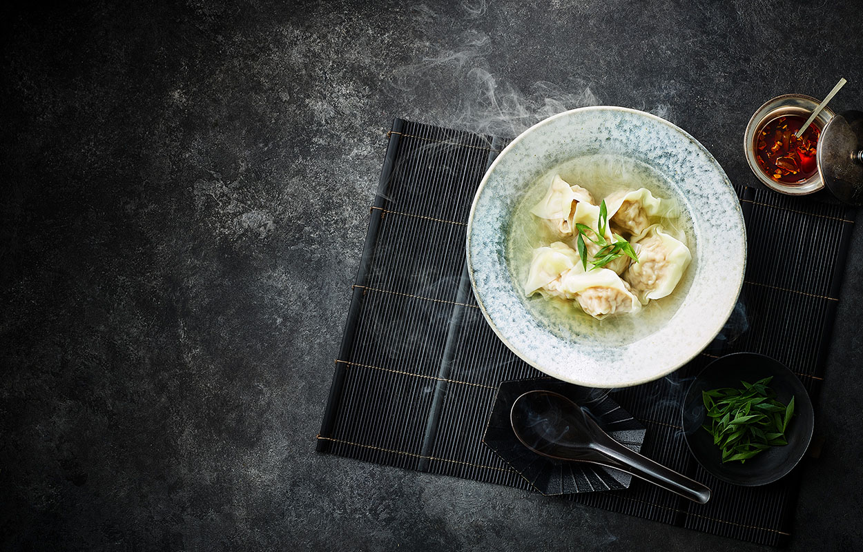 製品 - 株式会社東京ワンタン本舗 | 1947年創業 ワンタン・餃子・シウマイ・春巻の皮の製造メーカー