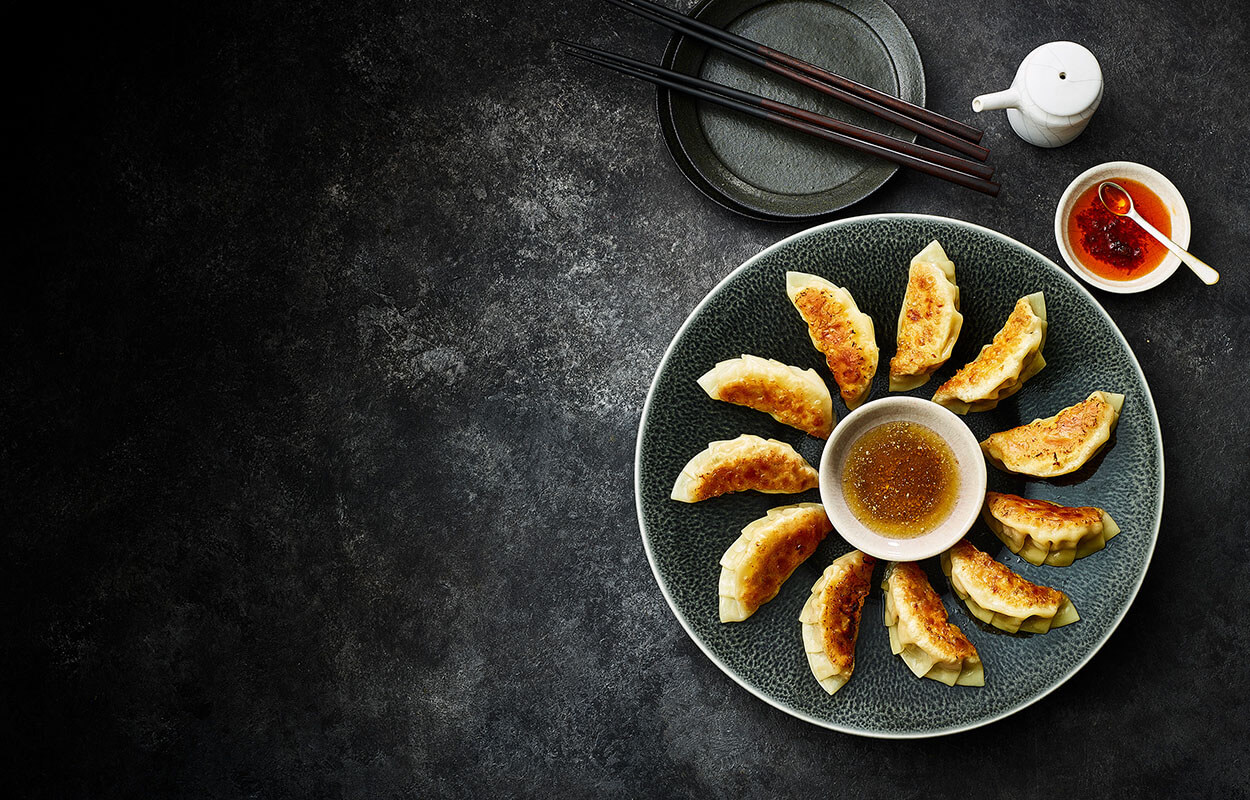 製品 - 株式会社東京ワンタン本舗 | 1947年創業 ワンタン・餃子・シウマイ・春巻の皮の製造メーカー